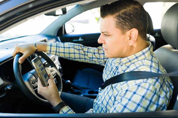 Ways to Prove a Distracted Driver Caused Your Accident | Giampa Law